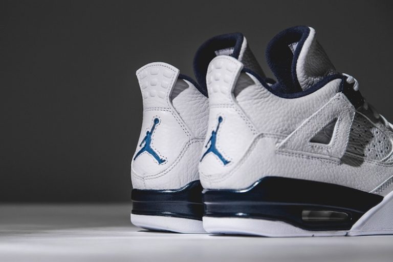 Air Jordan 4 Retro Columbia Remastered Edition - Sneakers.fr