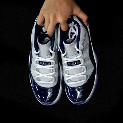 Air Jordan 11 Low « Georgetown » - Nouvelles photos - Sneakers.fr