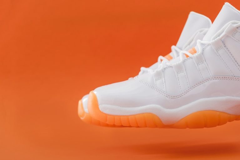 Air Jordan 11 Low GS Citrus - Sneakers.fr