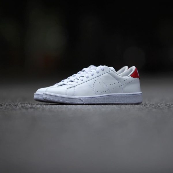 Nike Tennis Classic « Nai Ke » - Sneakers.fr