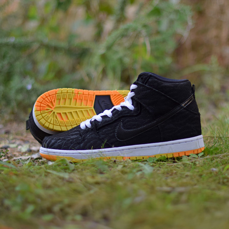 Nike Dunk CMFT "Denim Pack" - Sneakers.fr