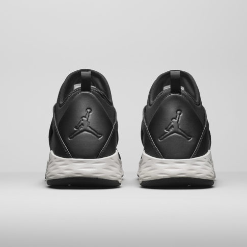 Jordan Formula 23 - Sneakers.fr