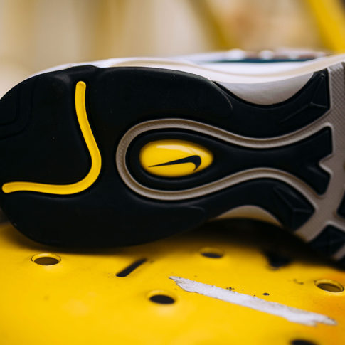 Nike Air Max 98 « Tour Yellow » - Sneakers.fr