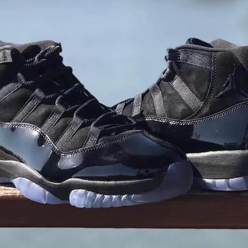 Air Jordan 11 « Prom Night » - Sneakers.fr
