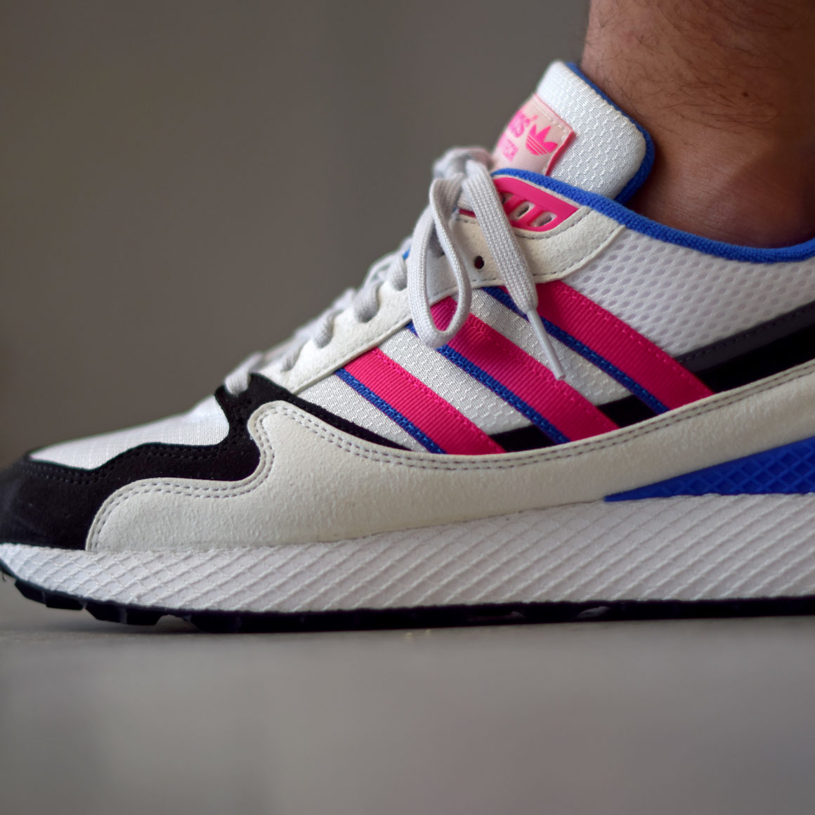 adidas Ultra Tech White Shock Pink - Sneakers.fr