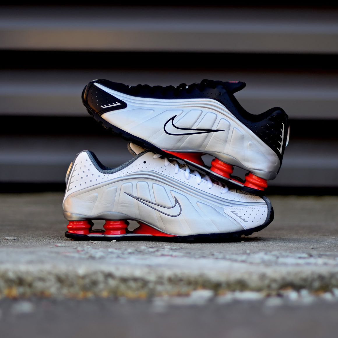 Nike Shox R4 OG Black Metallic Silver