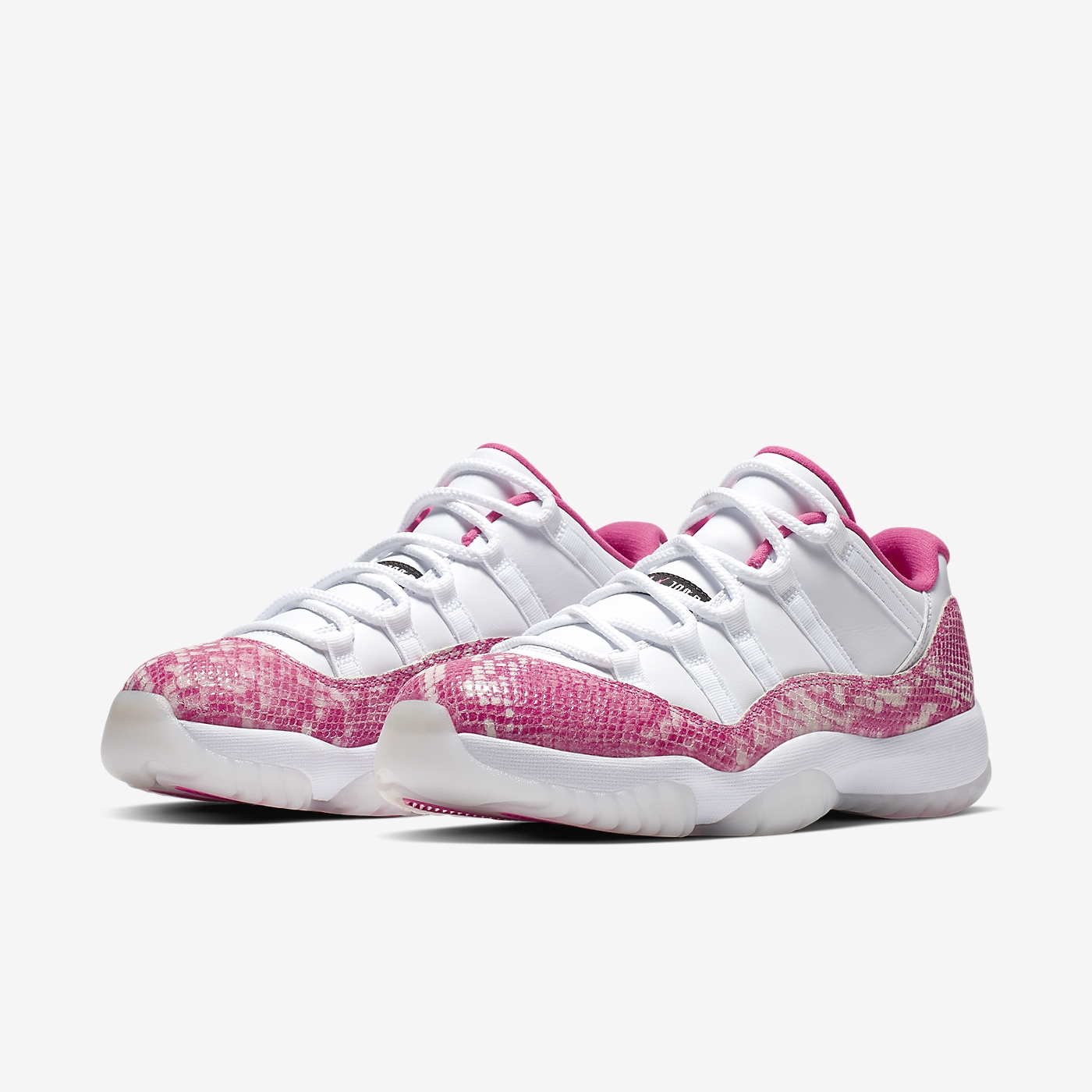 Air Jordan 11 Low Pink Snakeskin - Sneakers.fr