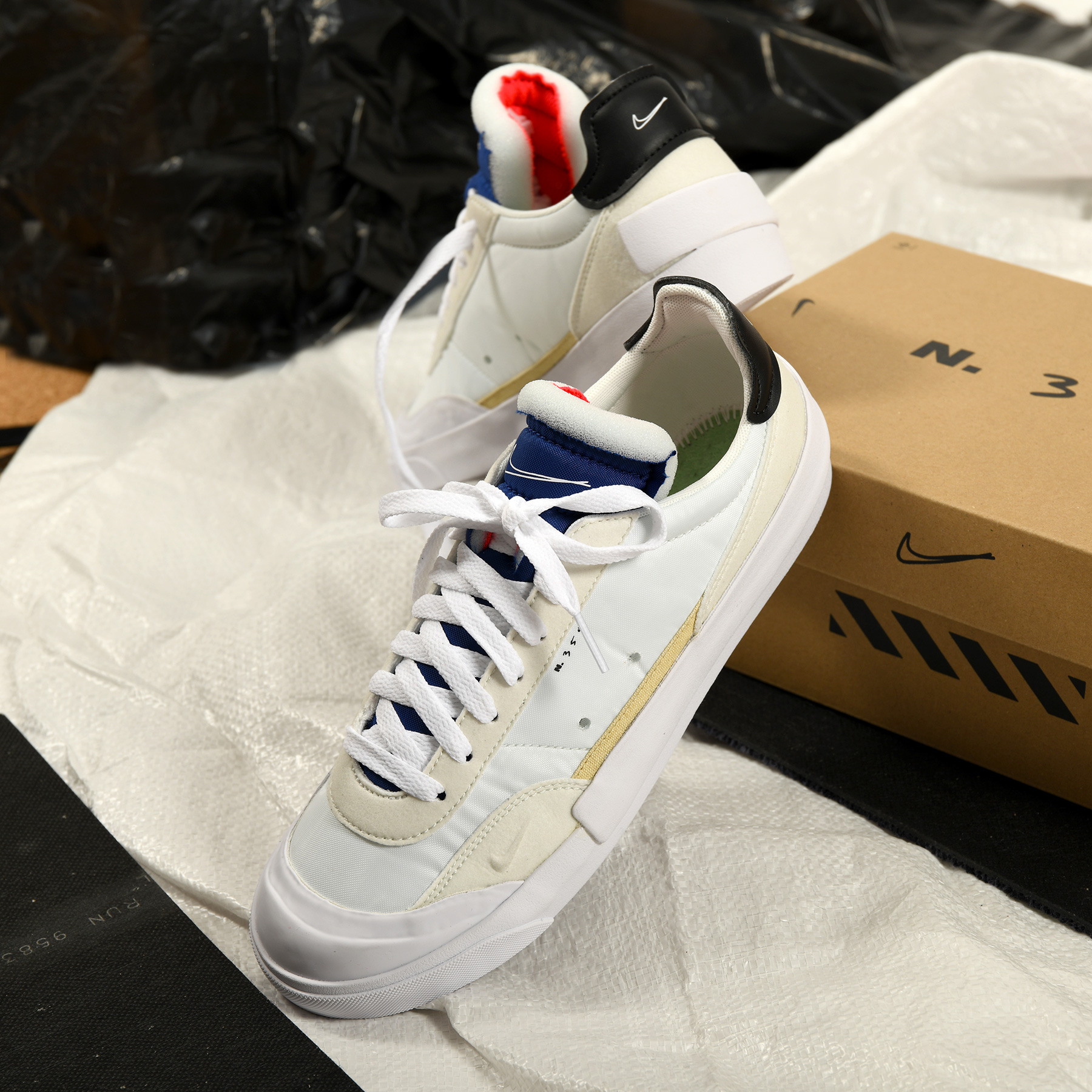 Nike Drop Type LX - Sneakers.fr
