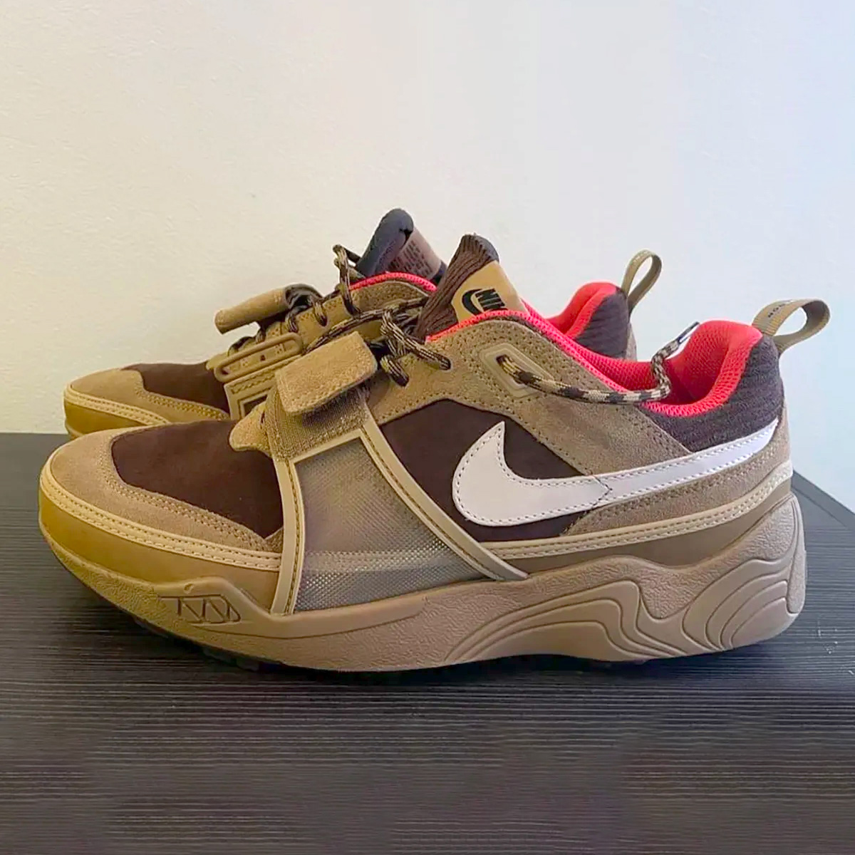 Travis Scott x Nike Shark-A-Don Sharkidon Sharkadon - Sneakers.fr