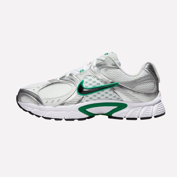 Nike V5 RNR - Sneakers.fr